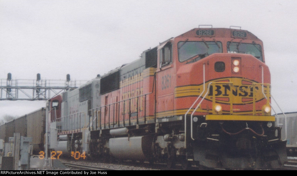 BNSF 8261 West
